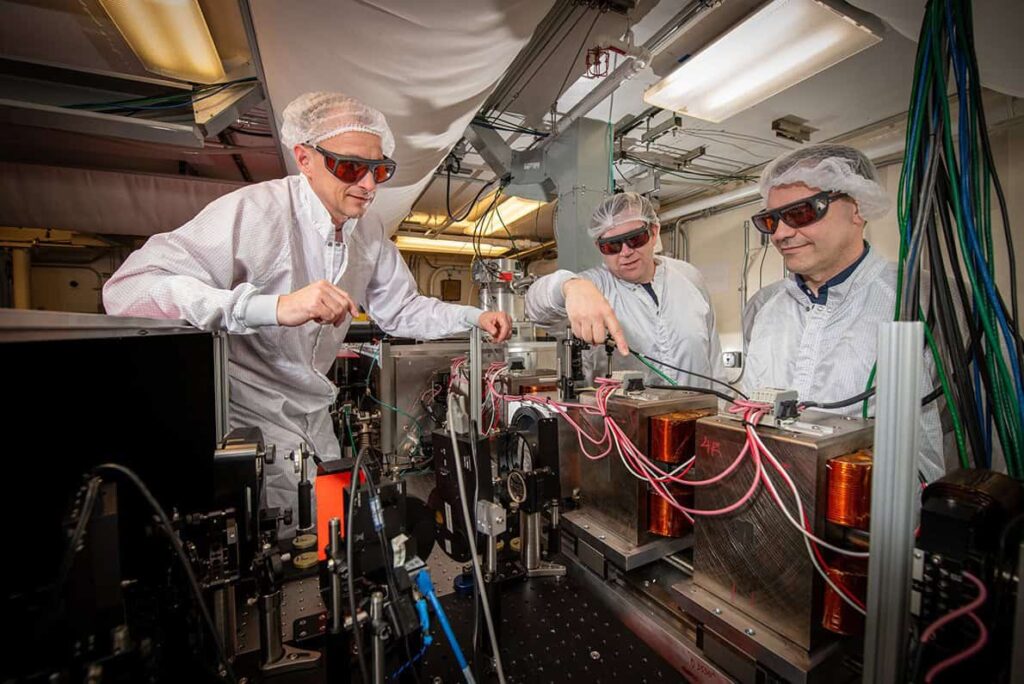 New Laser-Plasma Accelerator Set to Transform X-Ray Generation ...