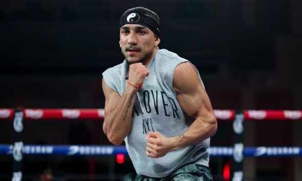 Major Boxing Showdowns This Weekend: Lopez-Stevenson Highlights ...